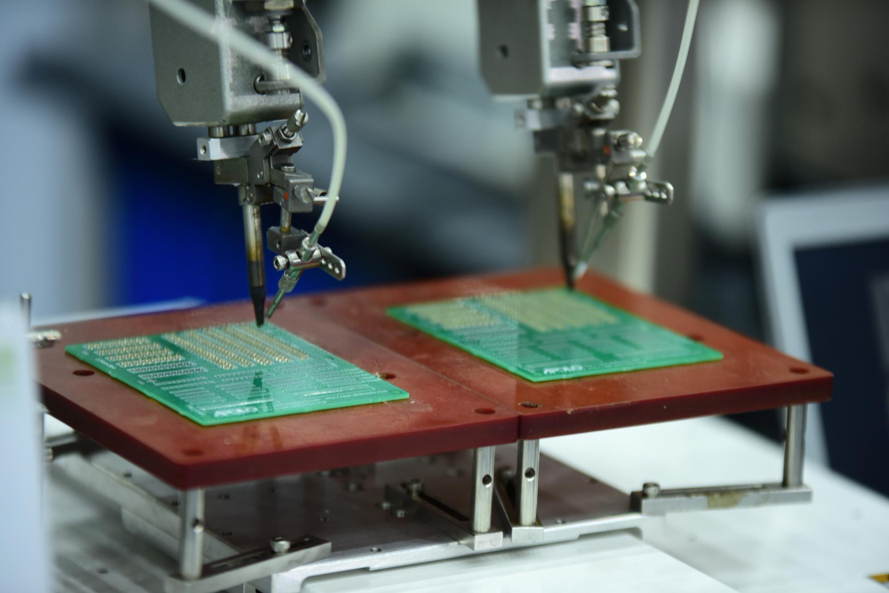 10 Practical PCB Design Tips to Address EMI/EMC Challenges | KINGBROTHER